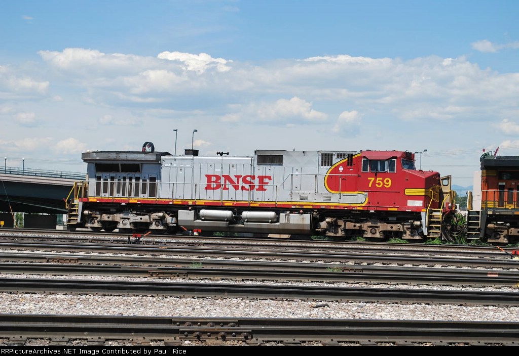 BNSF 759
